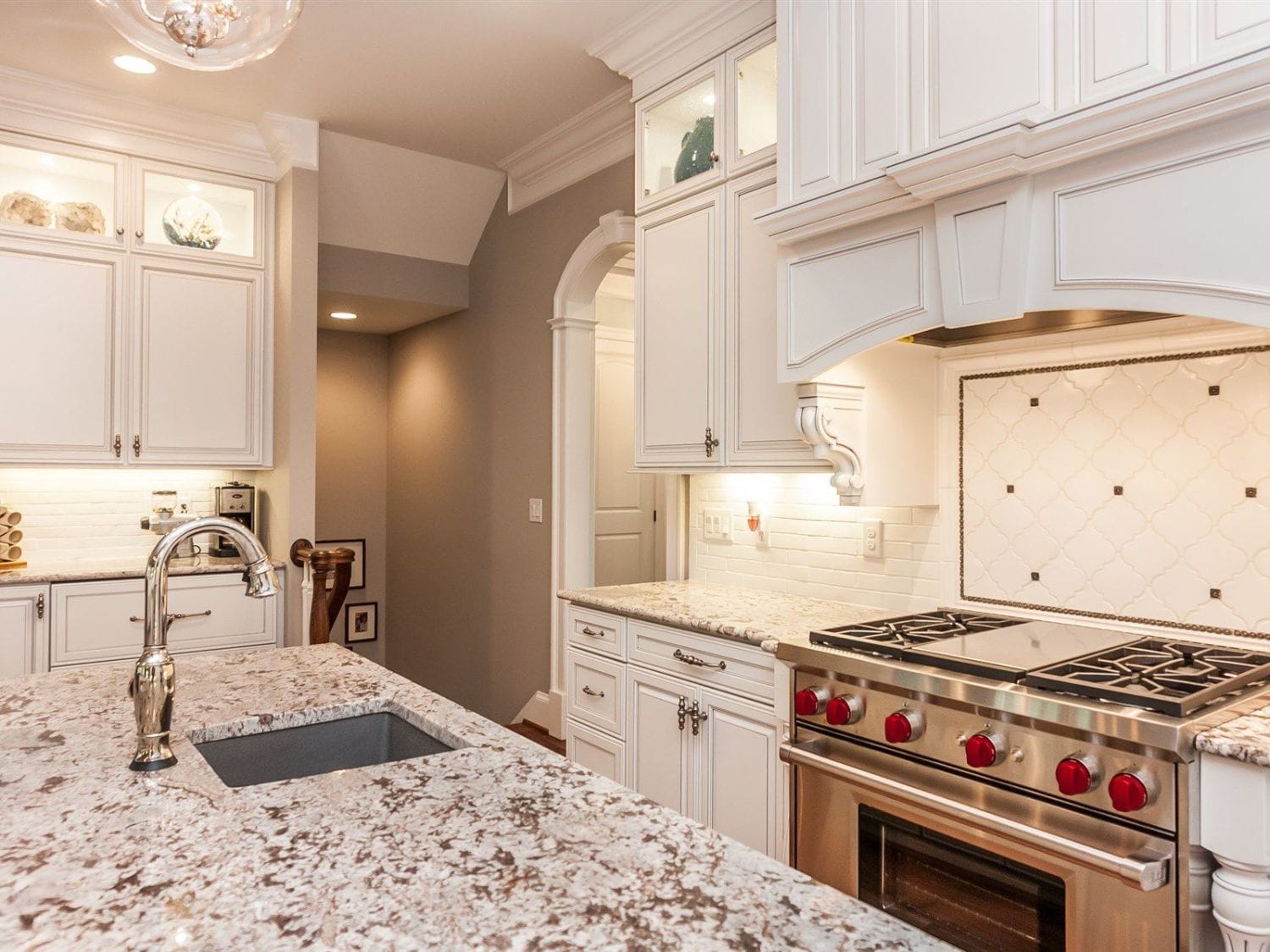 The Holly Bluffs – Hurst Home Company